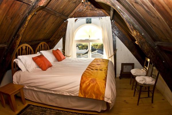 Braeside House Loft Apartment - Camps Bay