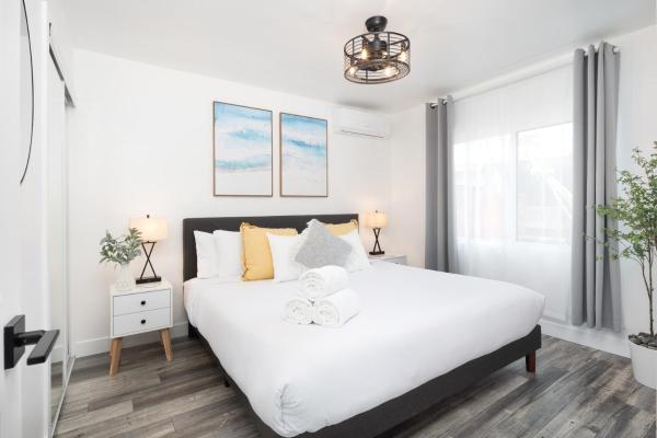 3 Bed House With Fire Pit Table And Bbq - Downtown - Coronado Island, CA
