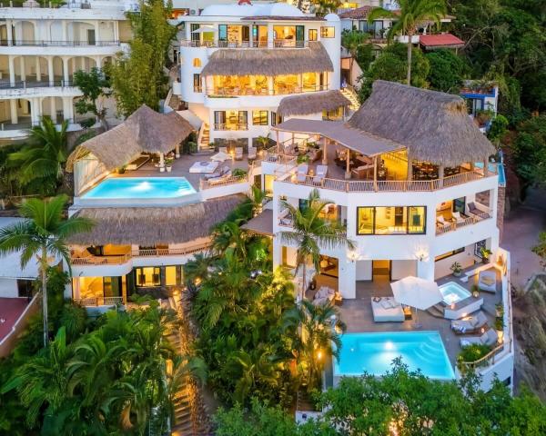 New - Amapas Luxury 5-bedroom Villa - Puerto Vallarta