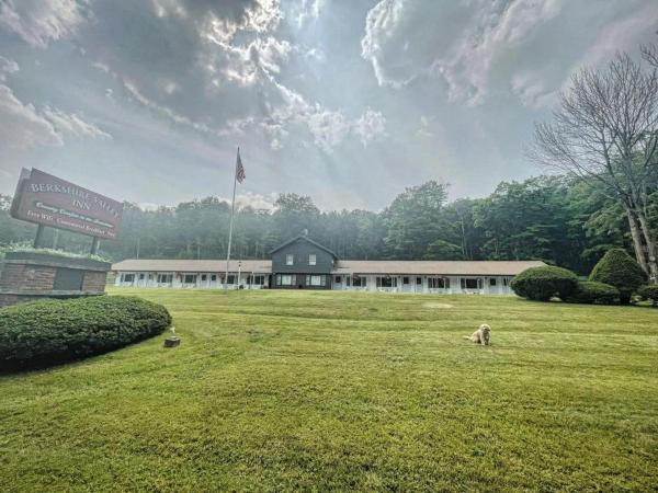 Berkshire Valley Inn - Hudson Valley, NY