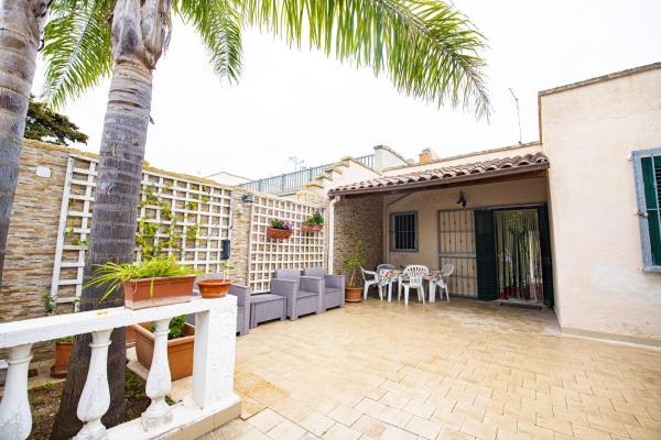 Casa Vacanze A 20 Metri Dal Mare - Torre Lapillo