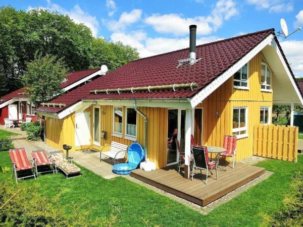 Gemütliches Ferienhaus Alissa Für 5 Personen Mit Sauna Und Kaminofen Von Privat Im Ferienpark Extert - Extertal