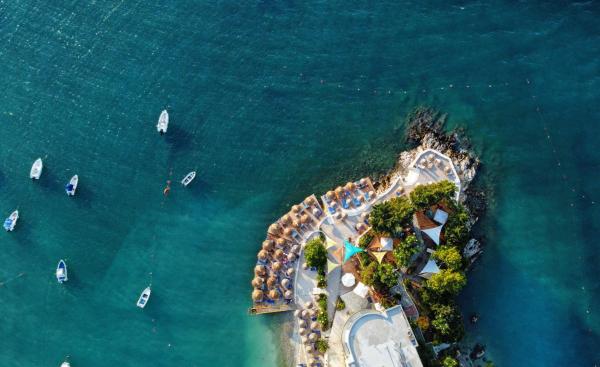 Manta Hotel - Kalami