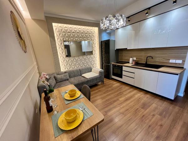 City Center Cozy Apartment - Tirana