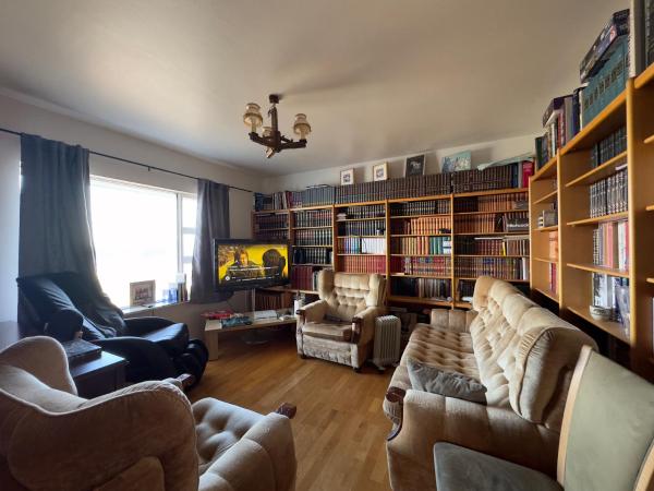Double Room In Farmhouse By The Ring Road - Iceland