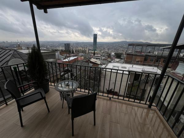 Luca's Apartment In Old Tbilisi - Tbilisi