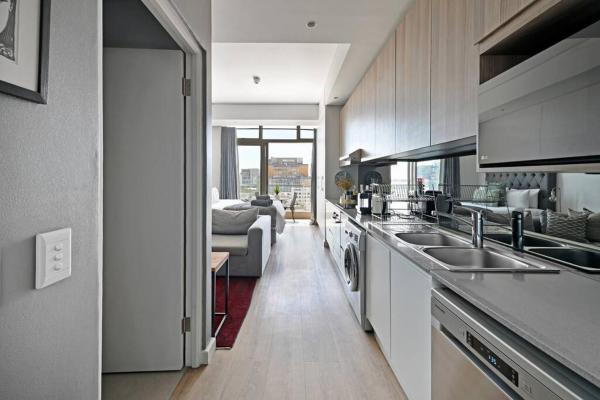 Naalia - The Sentinel - Claremont