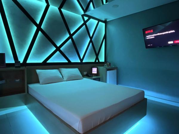 Luzes Motel -