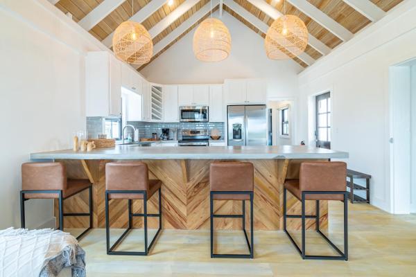 Casa Serena + The Pool Club @ Mahogany Bay - Belize