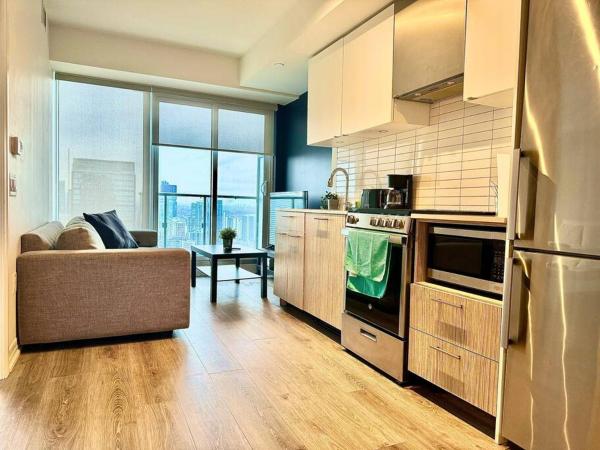Cozy Condo Near Eatoncentre Mall - Toronto
