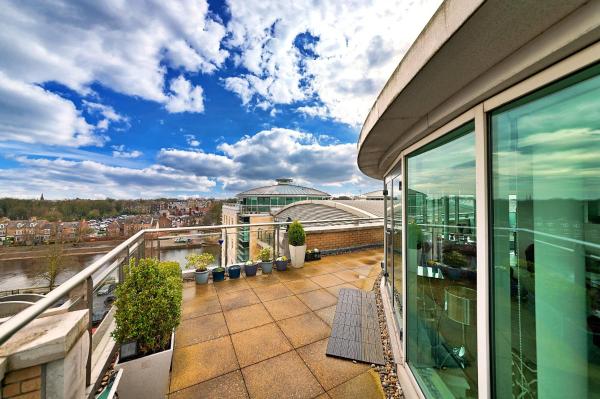 Finest Retreats - The Penthouse At 611 Westgate - York Art Gallery