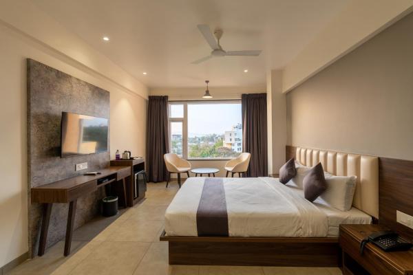 The Living Hub Hotel, Kolhapur- Walkable From Central Bus Station - Kolhapur