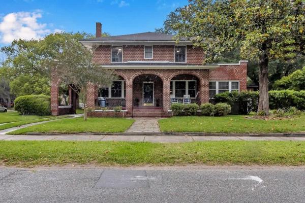 Stunning And Cozy 4br In Historic Avondale - Jacksonville, FL