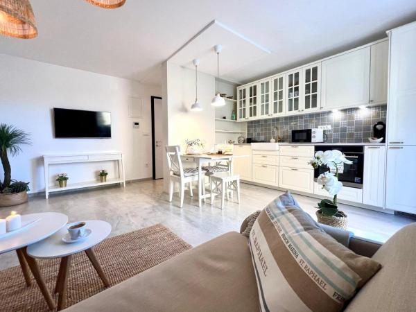 Deluxe Apartments - Cres