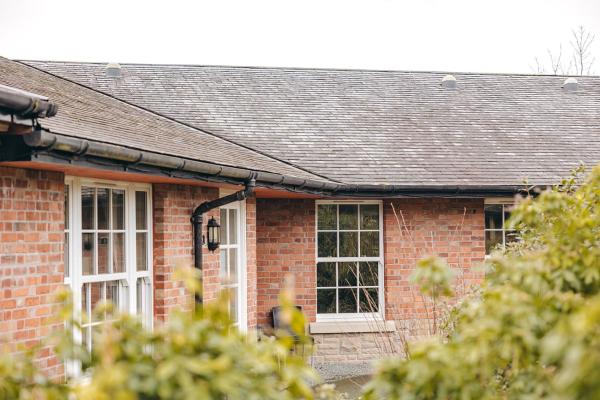 Finest Retreats - Netley Hall - Rosemary - Church Stretton