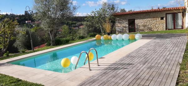 Charming House In Covelas With Shared Pool - Braga