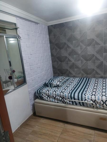 Casa Simples E Aconchegante / Banho Quente - Contagem