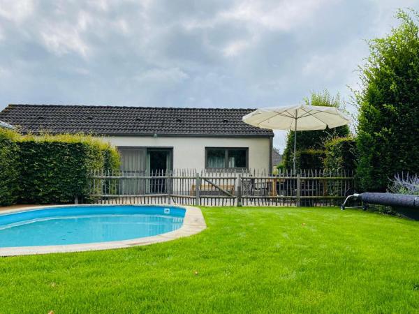 Beautiful Villa With Swimming Pool In Zonhoven - Genk