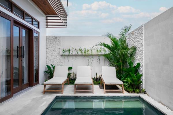 Peaceful Canggu Center Lux 3br Villa With Pool & Ricefield View, Walk To Cafes & 5 Min Bike To Beach - Canggu