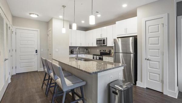 Landing At Exchange - 2 Bedrooms In Downtown Detroit - Windsor