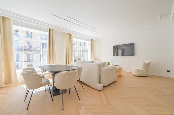 Luxurious & Famous Parisian Flat - Le Marais