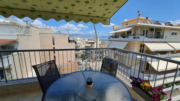 Tomis Sea View Apartment - Пирей