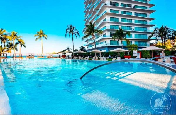 New Beachfront Pool Games 3 Hot Tubs Gym Spa - Puerto Vallarta