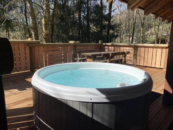Le Renne Chalet En Bois Au Calme Avec Spa Jacuzzi - Orbey