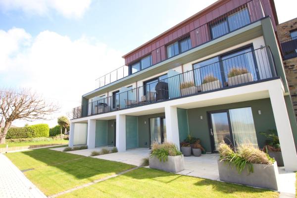 Coastal Apartment Sea Views - Constantine Bay