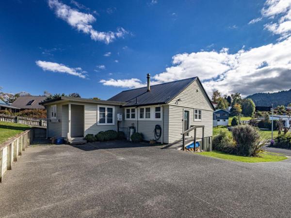 Drasko's Den - Ohakune Holiday Home - New Zealand