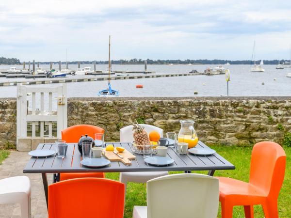 Holiday Home Maison Du Port By Interhome - Locmariaquer