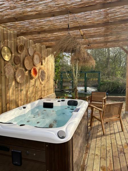 Magnifique Chalet En Bord De Rivière - Centre-Val de Loire