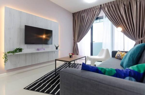 A Stylish & Cozy Suite In Suasana Jb - Johor