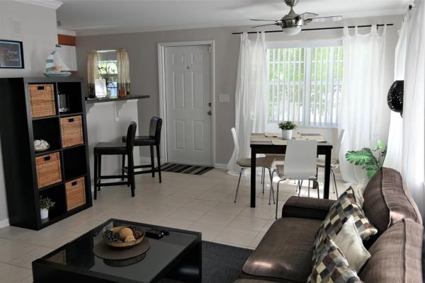 Beach Resort In Cape Coral - Cape Coral, FL