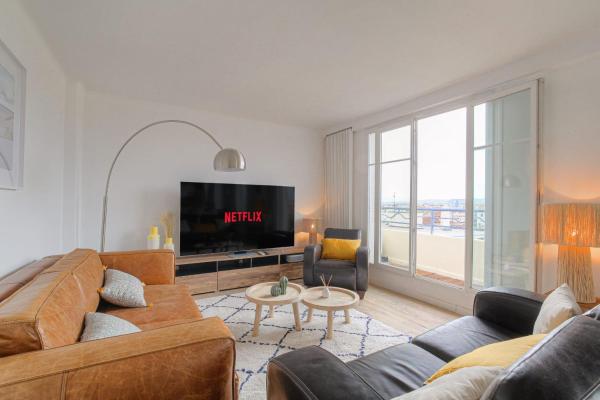 Charmant Et Chaleureux Avec Garage Privé - Lyon