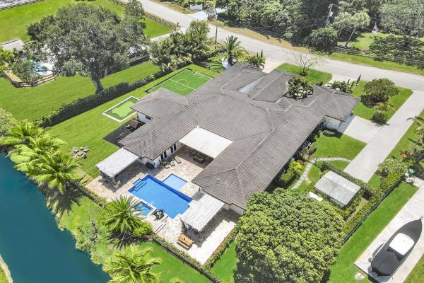 Luxury 8br W Pool Mini-golf Soccer- 16 Guests - Sunrise