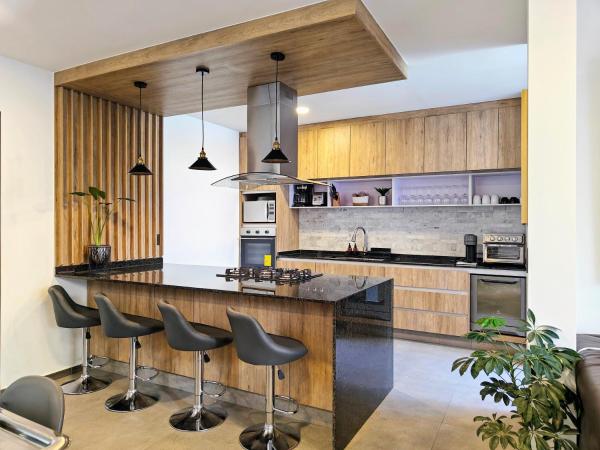 Luxury Home At Juriquilla, 4 Bedrooms Queretaro - Querétaro