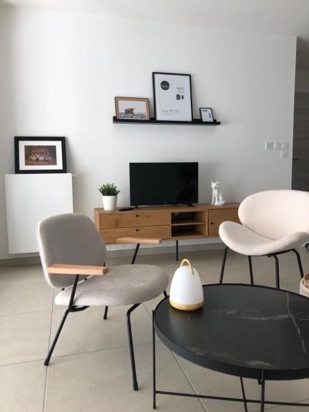 T2 - 1 Ch - Garage Privé - Balcon - 15 Min Du Lac - Ibis Annecy - Cran-Gevrier