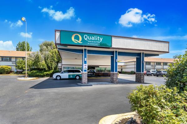 Quality Inn & Suites Medford Airport - Medford, OR