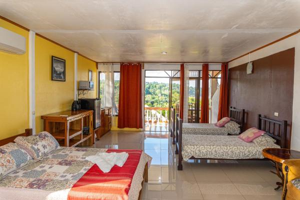 Villa Manolo Lodge, Ocean And Forest View - Costa Rica