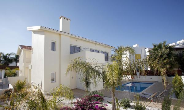Villa Dafnis Sunshine - Modern 3 Bedroom Central Protaras Villa With Pool - Ayia Napa
