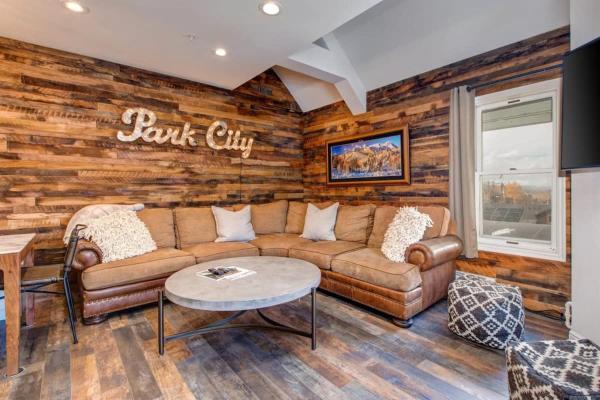 Lovely 4br Condo Heart Of Town Walk To Ski Lift - Park City, UT