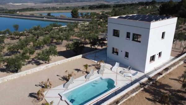 Casita Del Embalse Con Encanto - Villena
