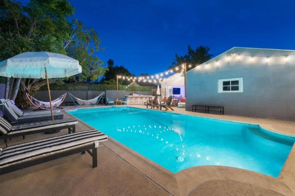 Angel&rose Universal Hollywood Heated Pool House King Bed - Los Ángeles, CA