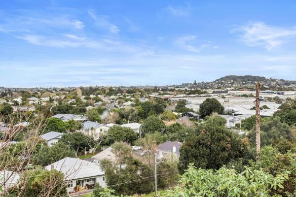 Spacious Kingsland 4br Home - Auckland