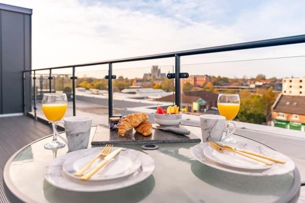 Luxury Penthouse, Minster Views, Terrace & Parking - 約克