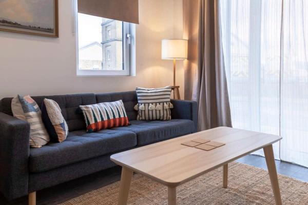Contemporary 1 Bedroom Apartment In Ashford - Kent