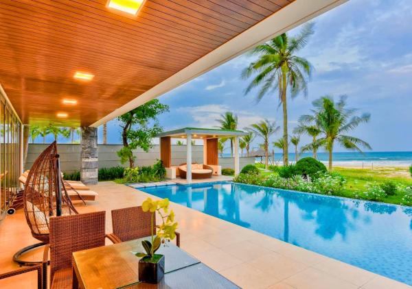 Deluxe Beachside Resort Danang - Da Nang