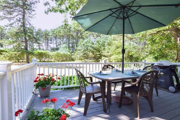 Private Association Pool Great Location - Wellfleet, MA