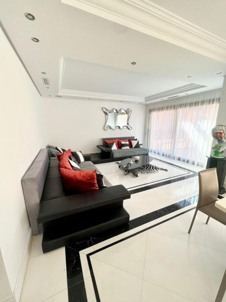 3 Bedroom Apartment On The Waterfront Puerto Banus Marbella - Marbella